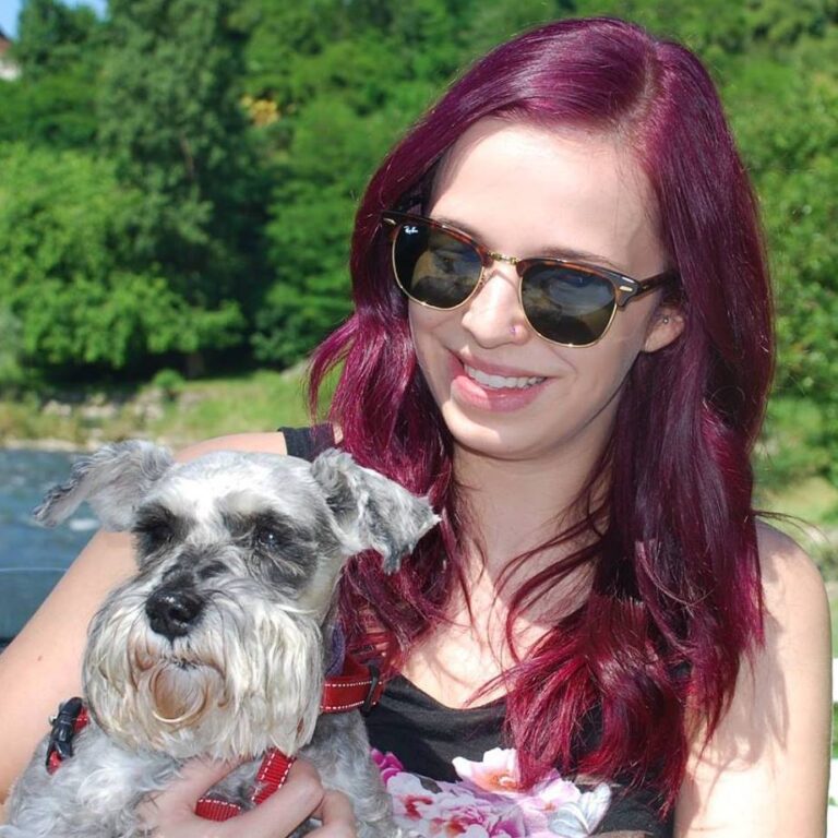 Amy Roberts - Digital Her